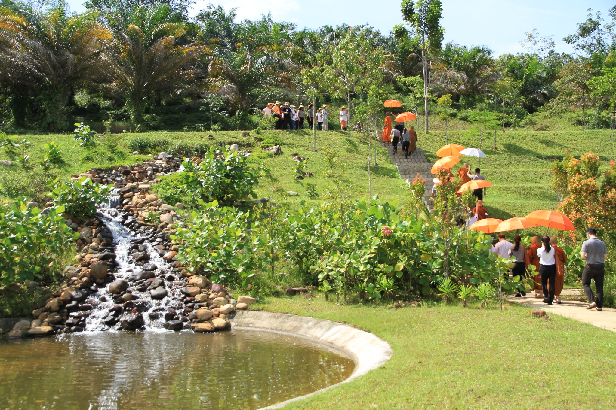 Buddhist leaders rejoice at Wisdom Park – Nalanda Buddhist Society