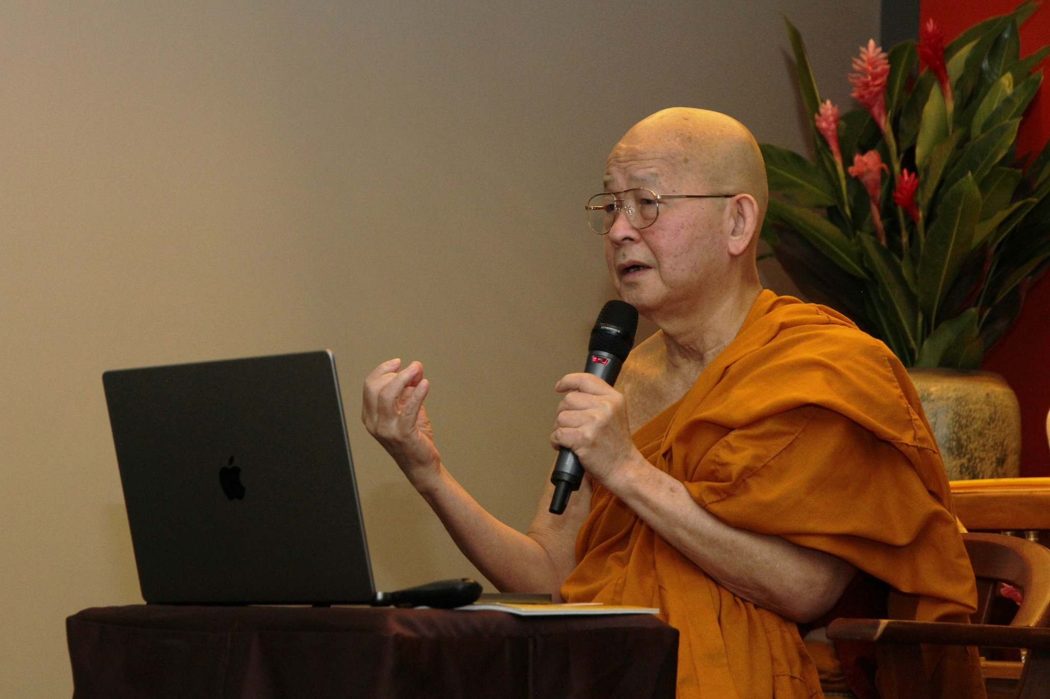 Learning Dhamma with Ven. Prof. Dhammajoti – Nalanda Buddhist Society