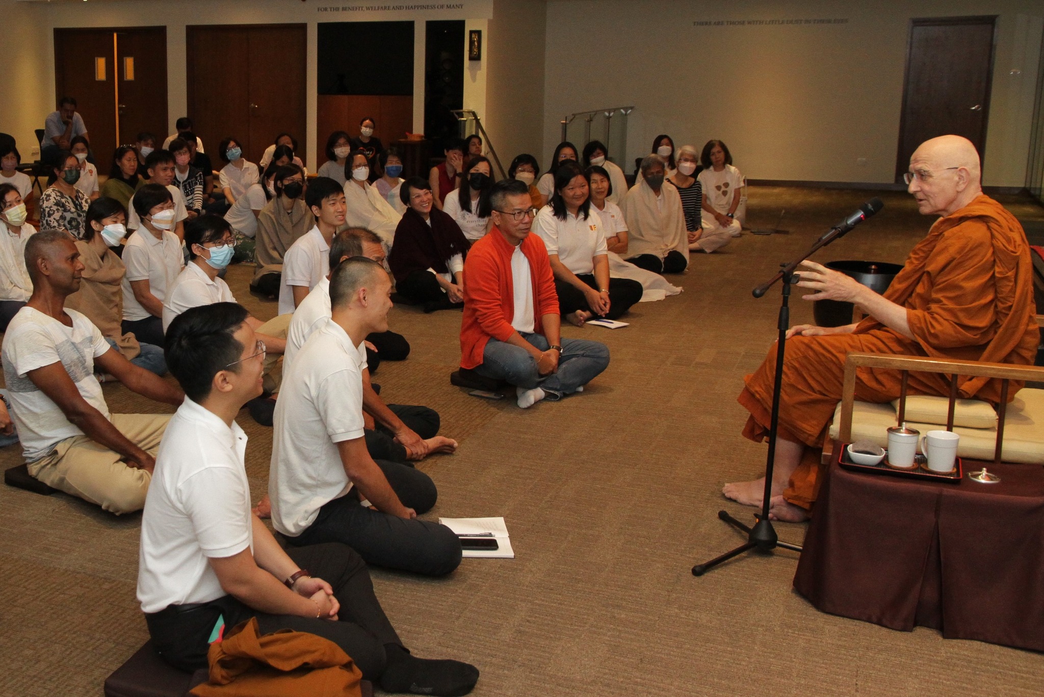Luang Por Viradhammo talks about awareness – Nalanda Buddhist Society